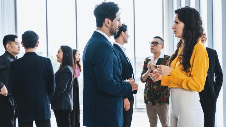 25+ Creative Event Networking Ideas to Foster Connections