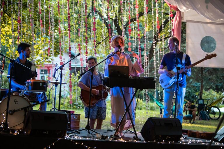 17+ Powerful Community Event Ideas to Encourage Togetherness